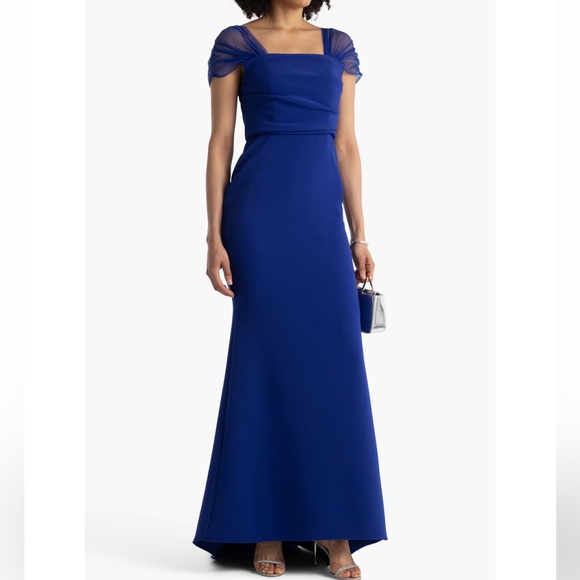 Badgley Mischka | Dresses | Badgley Mischka Tulle Trim Crepe Form ...